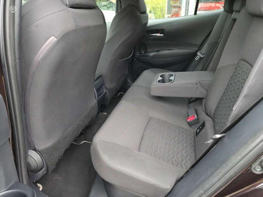 Brūns Toyota Corolla 2022 Viļņa, ar dzinēja tilpumu 1.80 L un nobraukumu 71 tūkst. km par 17000 €, foto 23 vietnē AUTOMOTO.COM.LV