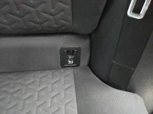 Brūns Toyota Corolla 2022 Viļņa, ar dzinēja tilpumu 1.80 L un nobraukumu 71 tūkst. km par 17000 €, foto 25 vietnē AUTOMOTO.COM.LV