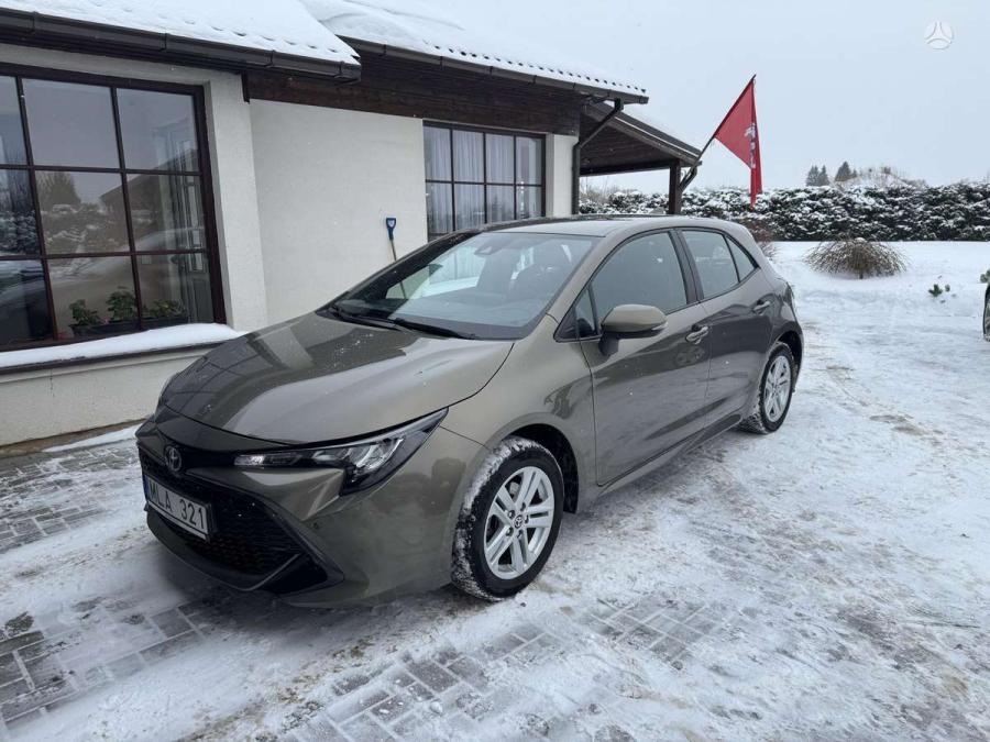 Brūns Toyota Corolla 2023 Utena, ar dzinēja tilpumu 1.80 L un nobraukumu 73 tūkst. km par 18500 €, foto 1 vietnē AUTOMOTO.COM.LV
