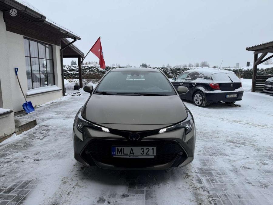 Brūns Toyota Corolla 2023 Utena, ar dzinēja tilpumu 1.80 L un nobraukumu 73 tūkst. km par 18500 €, foto 2 vietnē AUTOMOTO.COM.LV