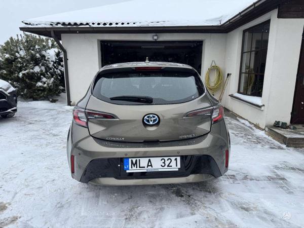 Brūns Toyota Corolla 2023 Utena, ar dzinēja tilpumu 1.80 L un nobraukumu 73 tūkst. km par 18500 €, foto 5 vietnē AUTOMOTO.COM.LV