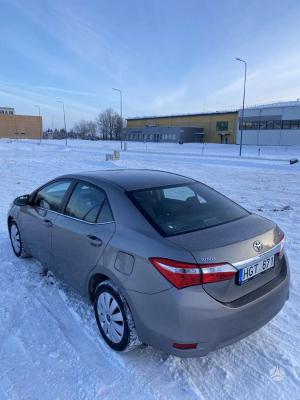 Brūns Toyota Corolla 2014 Kauņa, ar dzinēja tilpumu 1.60 L un nobraukumu 100 tūkst. km par 7850 €, foto 9 vietnē AUTOMOTO.COM.LV