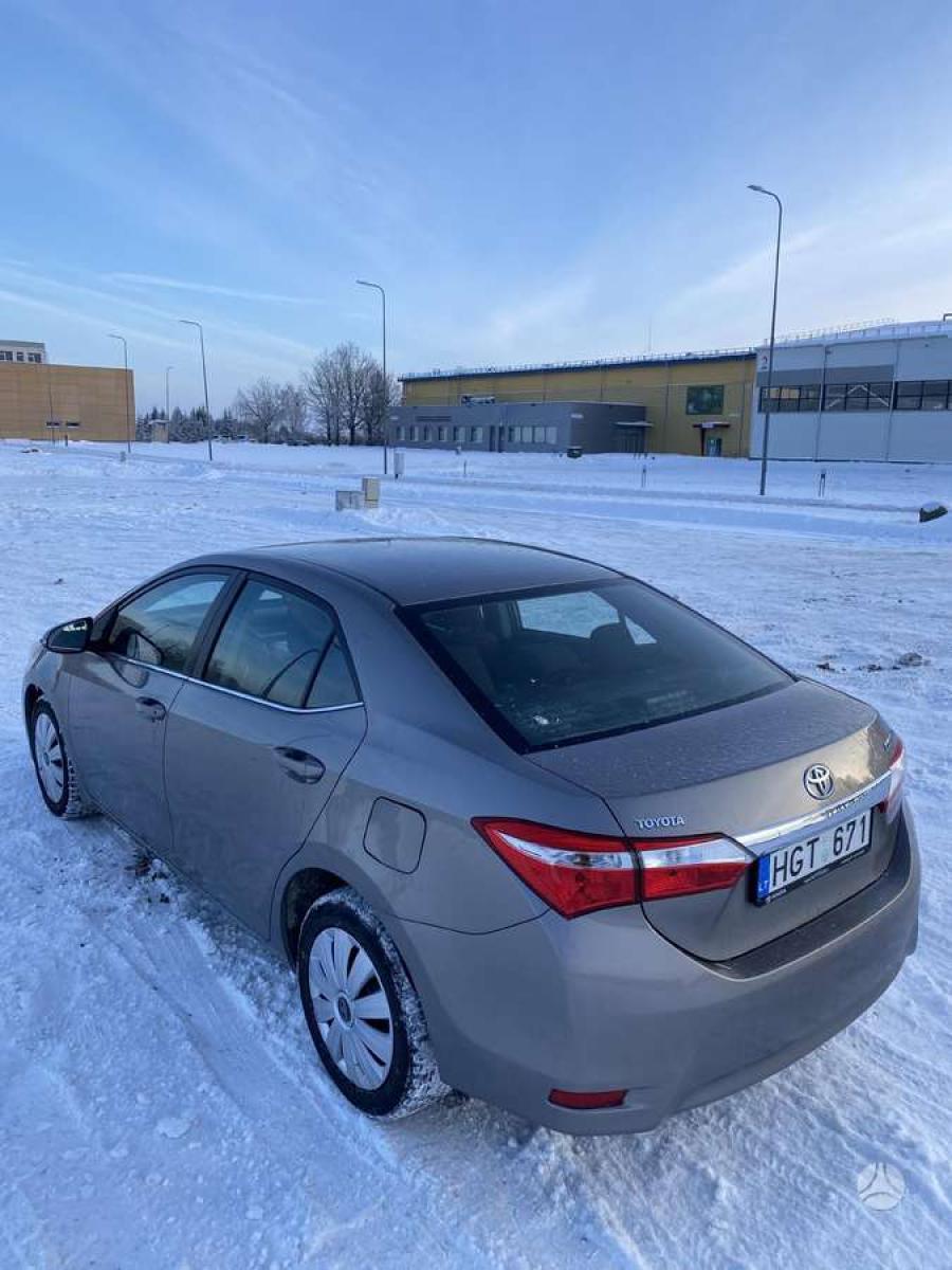Brūns Toyota Corolla 2014 Kauņa, ar dzinēja tilpumu 1.60 L un nobraukumu 100 tūkst. km par 7850 €, foto 9 vietnē AUTOMOTO.COM.LV