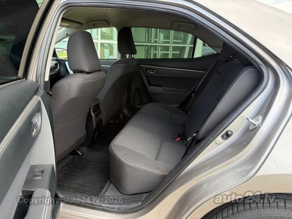 Brown Toyota Corolla 2014 in Tartu, with an engine capacity of 1.60 L and mileage of 121 thousand km for 9500 €, photo 8 on AUTOMOTO.COM.LV