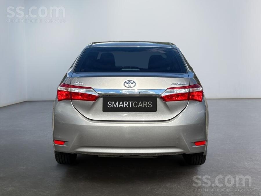 Brown Toyota Corolla 2014 in Riga, with an engine capacity of 1.60 L and mileage of 194 thousand km for 8230 €, photo 5 on AUTOMOTO.COM.LV
