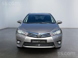 Brown Toyota Corolla 2014 in Riga, with an engine capacity of 1.60 L and mileage of 194 thousand km for 8230 €, photo 8 on AUTOMOTO.COM.LV