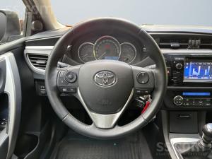 Brown Toyota Corolla 2014 in Riga, with an engine capacity of 1.60 L and mileage of 194 thousand km for 8230 €, photo 12 on AUTOMOTO.COM.LV