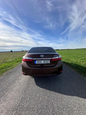 Brown Toyota Corolla 2016 in Tallinn, with an engine capacity of 1.60 L and mileage of 187 thousand km for 8900 €, photo 6 on AUTOMOTO.COM.LV