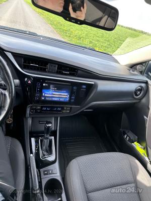 Brown Toyota Corolla 2016 in Tallinn, with an engine capacity of 1.60 L and mileage of 187 thousand km for 8900 €, photo 9 on AUTOMOTO.COM.LV