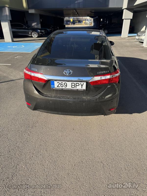 Brūns Toyota Corolla 2016 Tallina, ar dzinēja tilpumu 1.60 L un nobraukumu 136 tūkst. km par 11000 €, foto 2 vietnē AUTOMOTO.COM.LV