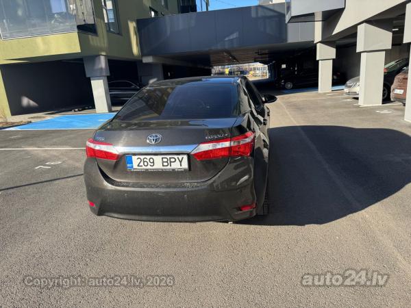 Brūns Toyota Corolla 2016 Tallina, ar dzinēja tilpumu 1.60 L un nobraukumu 136 tūkst. km par 11000 €, foto 3 vietnē AUTOMOTO.COM.LV