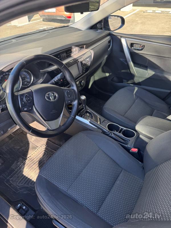 Brūns Toyota Corolla 2016 Tallina, ar dzinēja tilpumu 1.60 L un nobraukumu 136 tūkst. km par 11000 €, foto 6 vietnē AUTOMOTO.COM.LV