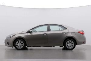 Brown Toyota Corolla 2016 in Vilnius, with an engine capacity of 1.60 L and mileage of 159 thousand km for 9990 €, photo 4 on AUTOMOTO.COM.LV