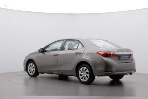 Brown Toyota Corolla 2016 in Vilnius, with an engine capacity of 1.60 L and mileage of 159 thousand km for 9990 €, photo 18 on AUTOMOTO.COM.LV