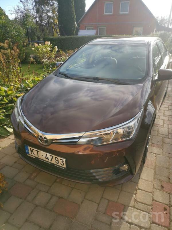 Brūns Toyota Corolla 2017 Preiļi, ar dzinēja tilpumu 1.60 L un nobraukumu 113 tūkst. km par 9800 €, foto 3 vietnē AUTOMOTO.COM.LV