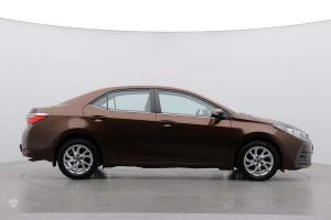 Brown Toyota Corolla 2017 in Vilnius, with an engine capacity of 1.60 L and mileage of 110 thousand km for 10900 €, photo 17 on AUTOMOTO.COM.LV