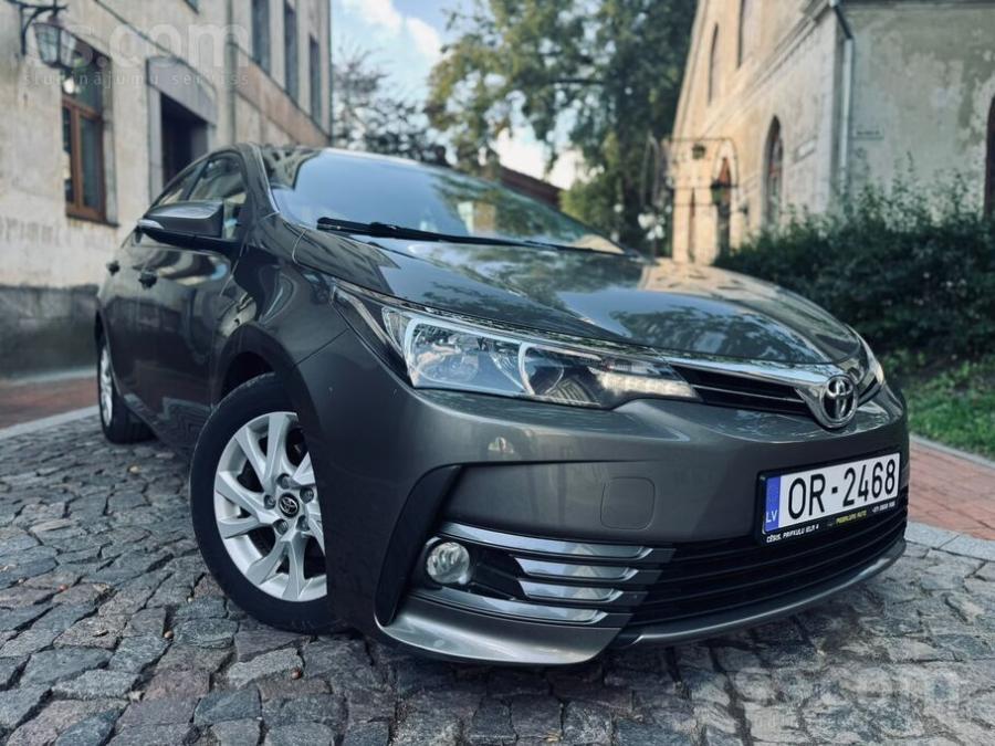 Brown Toyota Corolla 2018 in Cesis, with an engine capacity of 1.40 L and mileage of 0 thousand km for 9350 €, photo 1 on AUTOMOTO.COM.LV