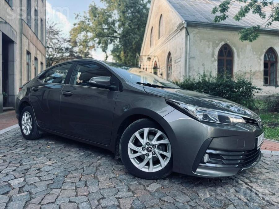 Brown Toyota Corolla 2018 in Cesis, with an engine capacity of 1.40 L and mileage of 0 thousand km for 9350 €, photo 3 on AUTOMOTO.COM.LV