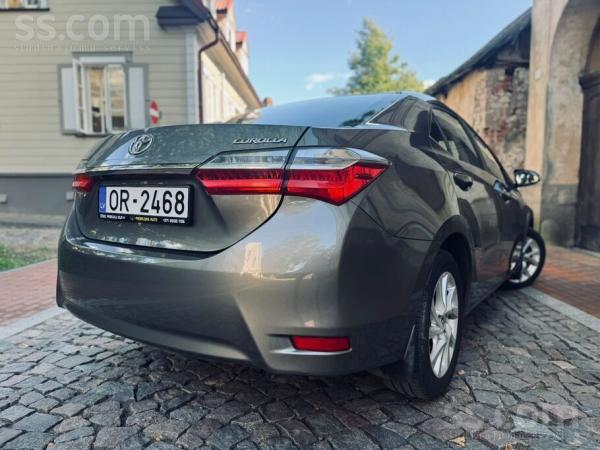 Toyota Corolla 2018 in Cesis on AUTOMOTO.COM.LV Brown Toyota Corolla 2018 in Cesis, with an engine capacity of 1.40 L and mileage of 0 thousand km for 9350 €, photo 6 on AUTOMOTO.COM.LV