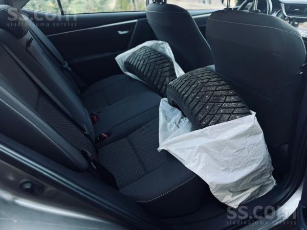 Toyota Corolla 2018 in Cesis on AUTOMOTO.COM.LV Brown Toyota Corolla 2018 in Cesis, with an engine capacity of 1.40 L and mileage of 0 thousand km for 9350 €, photo 10 on AUTOMOTO.COM.LV