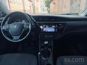 Brown Toyota Corolla 2018 in Cesis, with an engine capacity of 1.40 L and mileage of 0 thousand km for 9350 €, photo 15 on AUTOMOTO.COM.LV