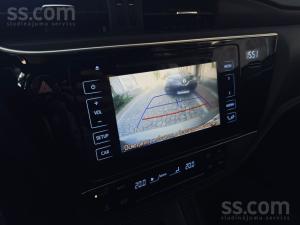 Brown Toyota Corolla 2018 in Cesis, with an engine capacity of 1.40 L and mileage of 0 thousand km for 9350 €, photo 17 on AUTOMOTO.COM.LV