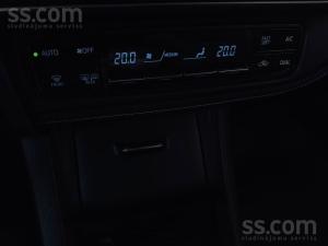 Brown Toyota Corolla 2018 in Cesis, with an engine capacity of 1.40 L and mileage of 0 thousand km for 9350 €, photo 18 on AUTOMOTO.COM.LV