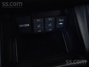 Brown Toyota Corolla 2018 in Cesis, with an engine capacity of 1.40 L and mileage of 0 thousand km for 9350 €, photo 19 on AUTOMOTO.COM.LV
