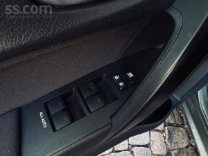 Brown Toyota Corolla 2018 in Cesis, with an engine capacity of 1.40 L and mileage of 0 thousand km for 9350 €, photo 21 on AUTOMOTO.COM.LV