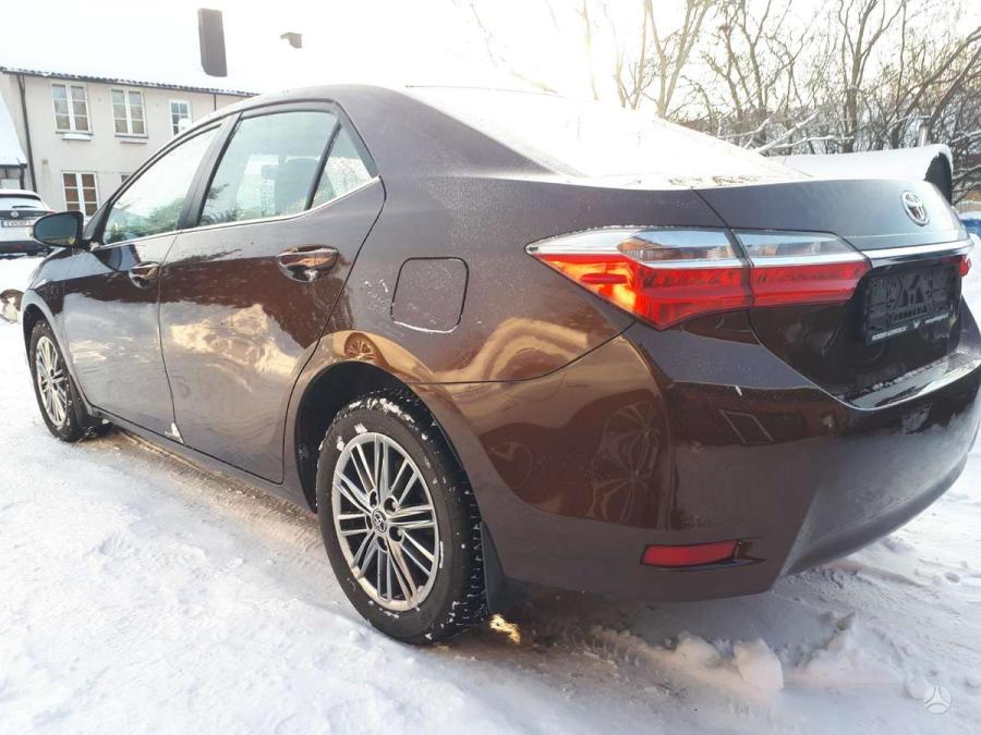 Brūns Toyota Corolla 2019 Šilutė, ar dzinēja tilpumu 1.60 L un nobraukumu 135 tūkst. km par 8900 €, foto 7 vietnē AUTOMOTO.COM.LV