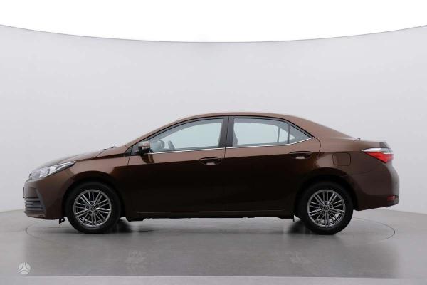 Brūns Toyota Corolla 2019 Viļņa, ar dzinēja tilpumu 1.60 L un nobraukumu 66 tūkst. km par 14900 €, foto 4 vietnē AUTOMOTO.COM.LV