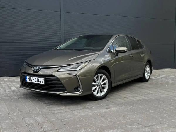 Коричневый Тойота Королла 2019 в Рига, объемом двигателя 1.80 л и пробегом 124 тыс. км за 16850 €, фото 1 на AUTOMOTO.COM.LV