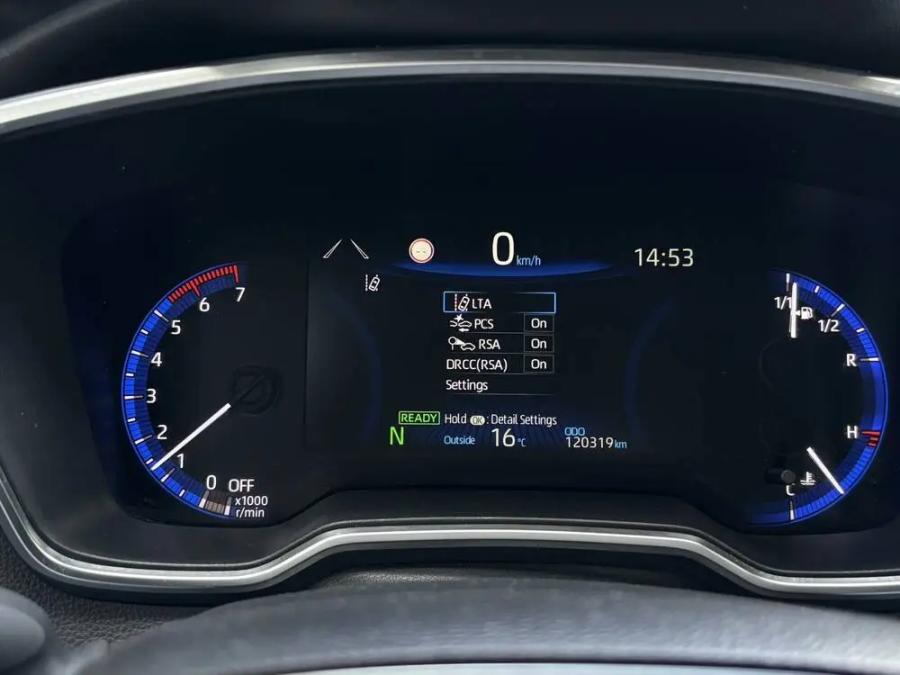 Brown Toyota Corolla 2019 in Riga, with an engine capacity of 1.80 L and mileage of 124 thousand km for 16850 €, photo 12 on AUTOMOTO.COM.LV