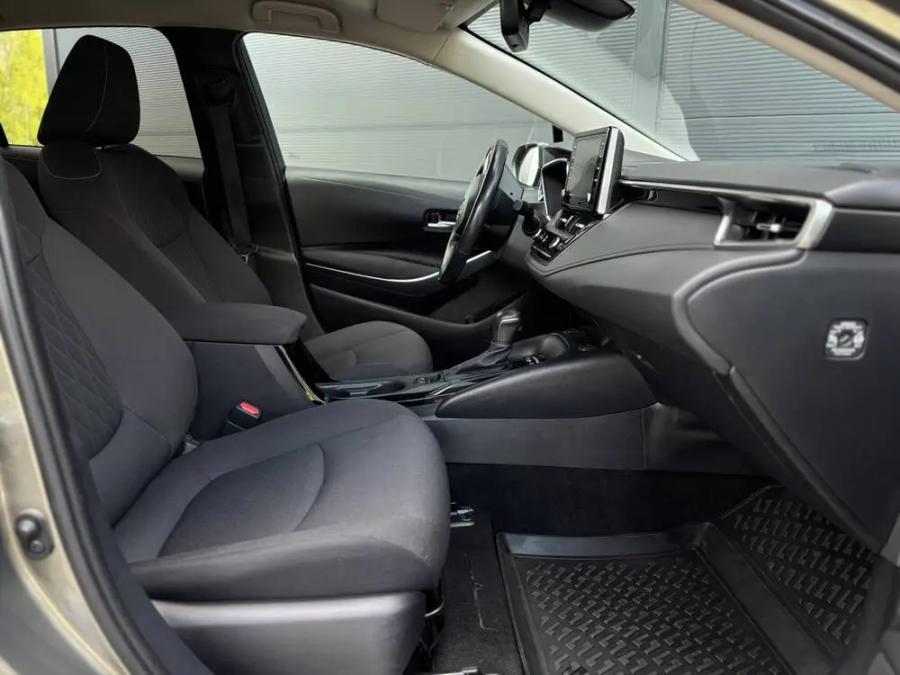 Brown Toyota Corolla 2019 in Riga, with an engine capacity of 1.80 L and mileage of 124 thousand km for 16850 €, photo 19 on AUTOMOTO.COM.LV