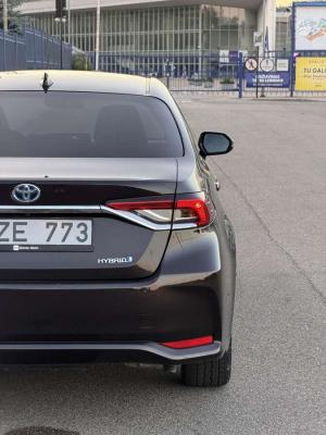 Brūns Toyota Corolla 2019 Viļņa, ar dzinēja tilpumu 1.80 L un nobraukumu 186 tūkst. km par 15500 €, foto 5 vietnē AUTOMOTO.COM.LV