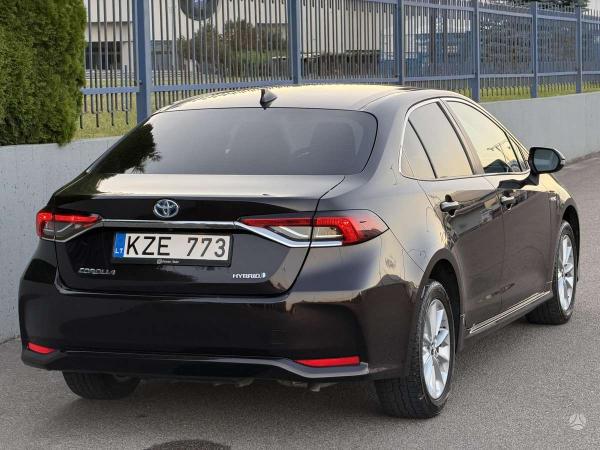 Brūns Toyota Corolla 2019 Viļņa, ar dzinēja tilpumu 1.80 L un nobraukumu 186 tūkst. km par 15500 €, foto 5 vietnē AUTOMOTO.COM.LV