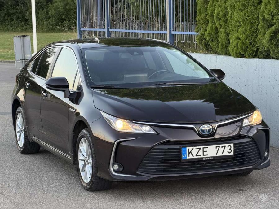 Brūns Toyota Corolla 2019 Viļņa, ar dzinēja tilpumu 1.80 L un nobraukumu 186 tūkst. km par 15500 €, foto 8 vietnē AUTOMOTO.COM.LV
