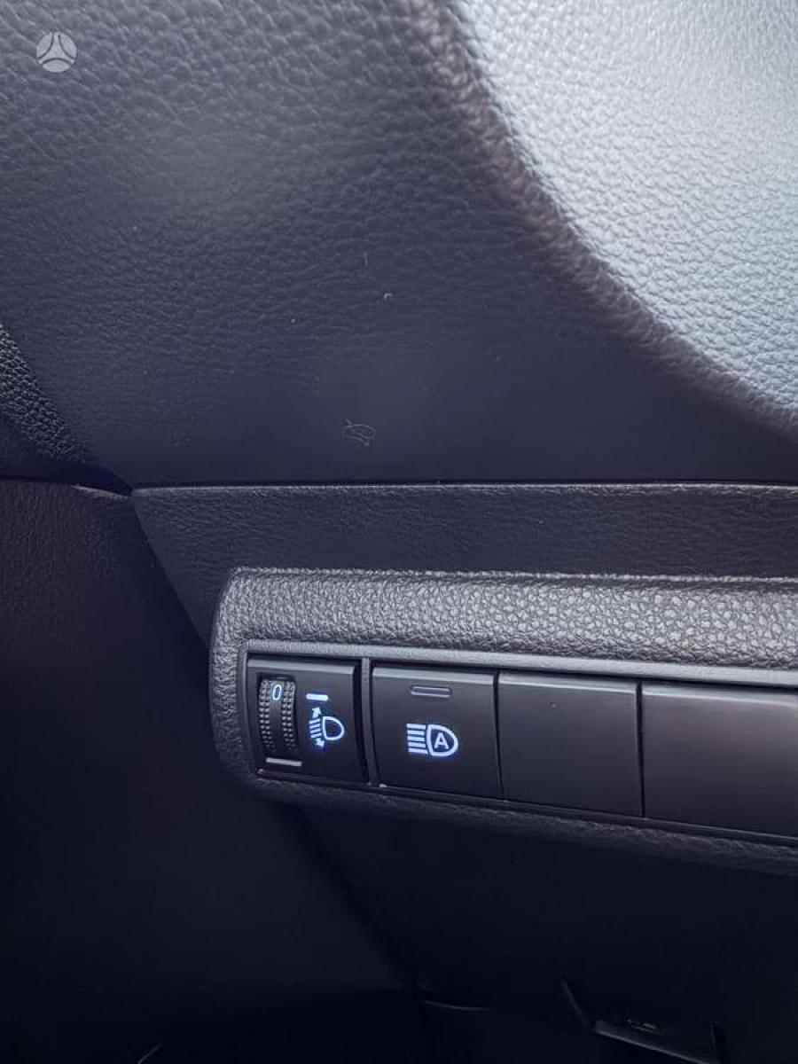 Brūns Toyota Corolla 2019 Viļņa, ar dzinēja tilpumu 1.80 L un nobraukumu 186 tūkst. km par 15500 €, foto 23 vietnē AUTOMOTO.COM.LV