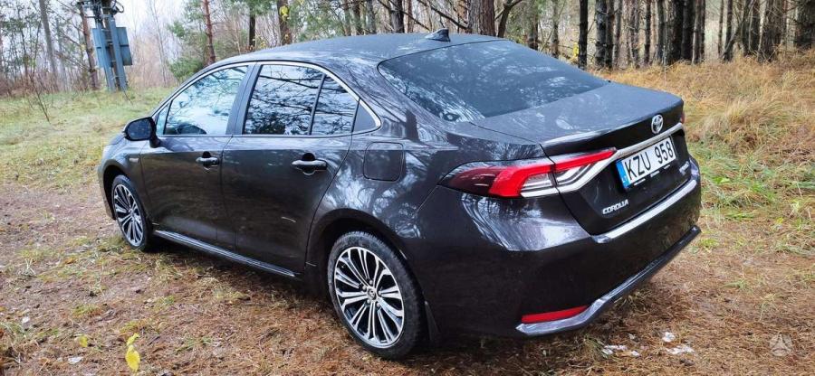 Brūns Toyota Corolla 2019 Viļņa, ar dzinēja tilpumu 1.80 L un nobraukumu 133 tūkst. km par 16500 €, foto 7 vietnē AUTOMOTO.COM.LV