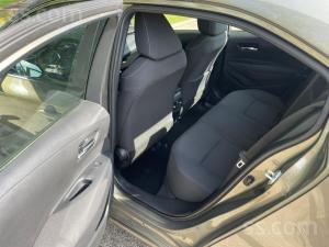 Brown Toyota Corolla 2019 in Riga, with an engine capacity of 1.60 L and mileage of 115 thousand km for 11890 €, photo 8 on AUTOMOTO.COM.LV