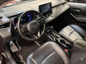 Brown Toyota Corolla 2019 in Vilnius, with an engine capacity of 1.80 L and mileage of 134 thousand km for 17099 €, photo 12 on AUTOMOTO.COM.LV