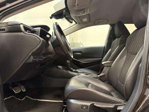 Brown Toyota Corolla 2019 in Vilnius, with an engine capacity of 1.80 L and mileage of 134 thousand km for 17099 €, photo 14 on AUTOMOTO.COM.LV