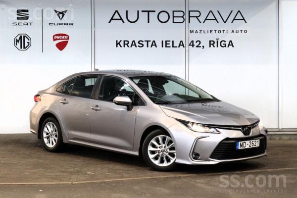 Toyota Corolla 2019 in Riga on AUTOMOTO.COM.LV Brown Toyota Corolla 2019 in Riga, with an engine capacity of 1.60 L and mileage of 115 thousand km for 14990 €, photo 4 on AUTOMOTO.COM.LV
