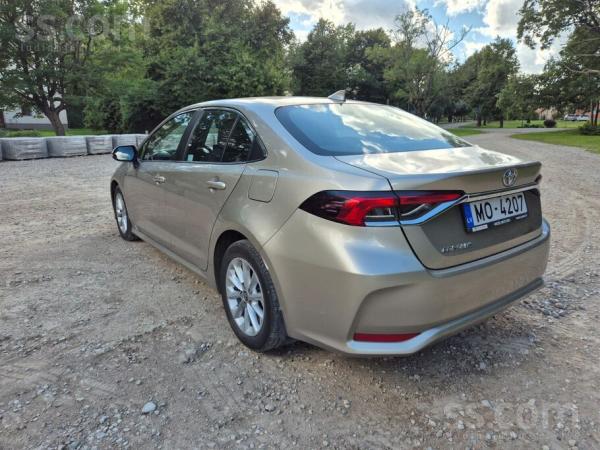 Brūns Toyota Corolla 2020 Talsi, ar dzinēja tilpumu 1.60 L un nobraukumu 70 tūkst. km par 12900 €, foto 3 vietnē AUTOMOTO.COM.LV