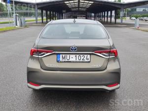 Brūns Toyota Corolla 2021 Rīga, ar dzinēja tilpumu 1.80 L un nobraukumu 200 tūkst. km par 14000 €, foto 6 vietnē AUTOMOTO.COM.LV