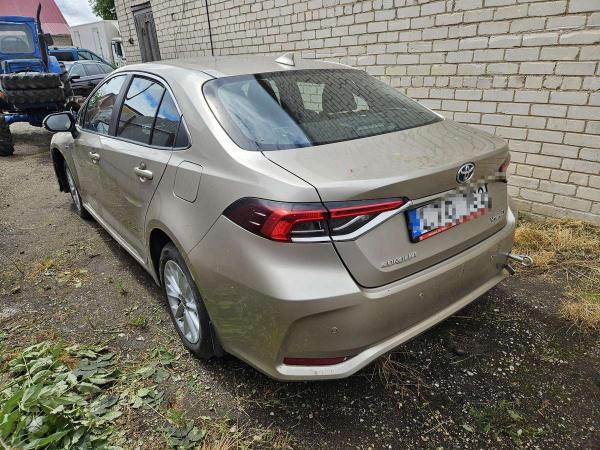 Brūns Toyota Corolla 2021 Kauņa, ar dzinēja tilpumu 1.80 L un nobraukumu 60 tūkst. km par 6200 €, foto 3 vietnē AUTOMOTO.COM.LV