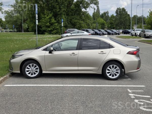 Brūns Toyota Corolla 2022 Rīga, ar dzinēja tilpumu 1.80 L un nobraukumu 97 tūkst. km par 16700 €, foto 3 vietnē AUTOMOTO.COM.LV