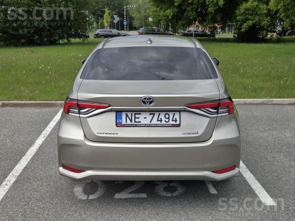 Brūns Toyota Corolla 2022 Rīga, ar dzinēja tilpumu 1.80 L un nobraukumu 97 tūkst. km par 16700 €, foto 5 vietnē AUTOMOTO.COM.LV