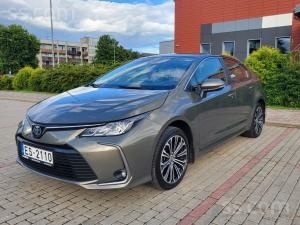 Brūns Toyota Corolla 2022 Rīga, ar dzinēja tilpumu 1.80 L un nobraukumu 64 tūkst. km par 19400 €, foto  vietnē AUTOMOTO.COM.LV