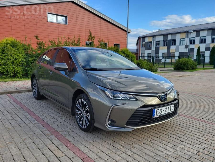 Brūns Toyota Corolla 2022 Rīga, ar dzinēja tilpumu 1.80 L un nobraukumu 64 tūkst. km par 19400 €, foto 3 vietnē AUTOMOTO.COM.LV